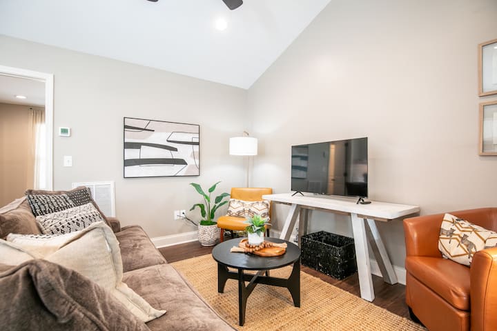 The Carr, Chic 1br Studio By Velvet Ditch Villas - Oxford, MS