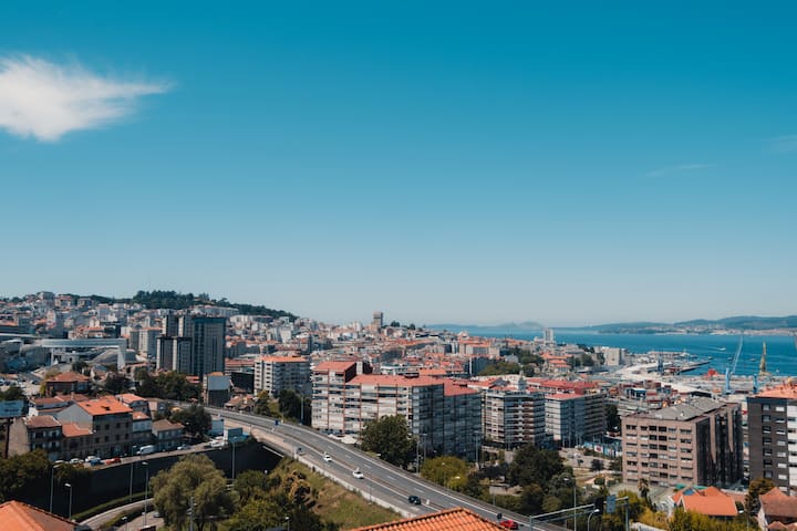Piso Enterotravesia De Vigo - Galicia