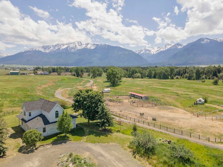 Farm Home - One Mile Outside Joseph, Oregon. - Joseph, OR