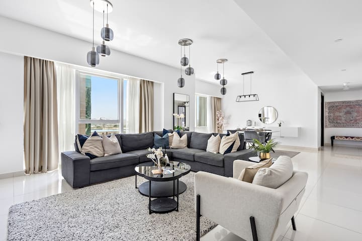 Modern Coastal Retreat - Abu Dhabi