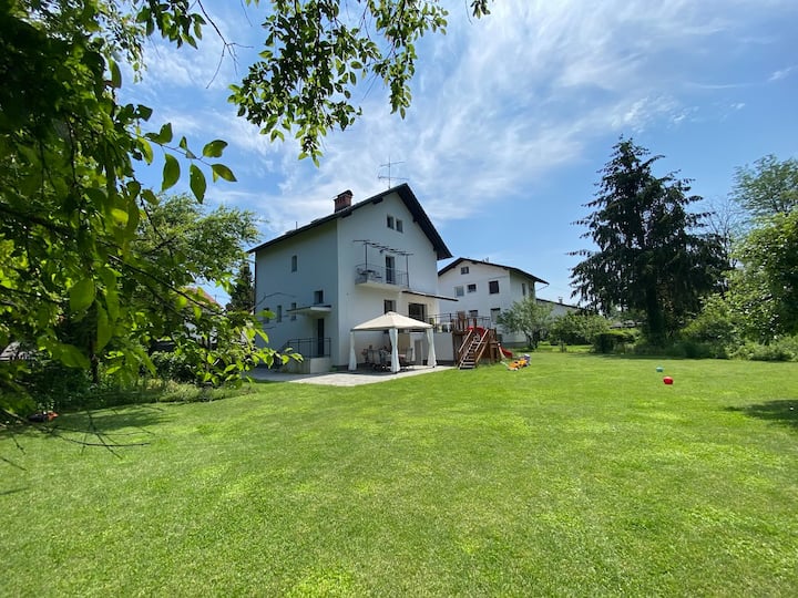 Vila Ada; New Quiet Apartment A2, Big Garden - Ljubljana