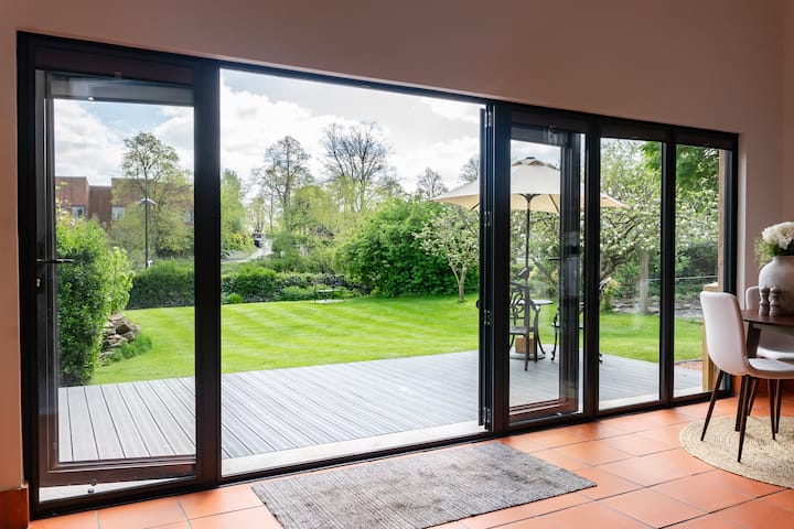 Quarry View Studio In Shrewsbury With Parking - Shrewsbury