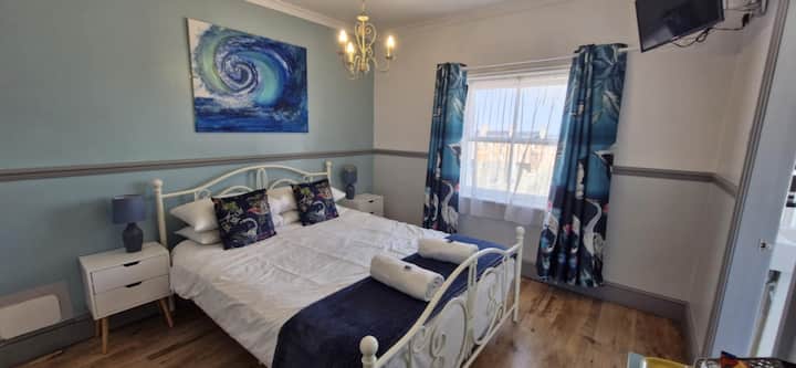 Lilyrose Hotel Whitby - Cosy Double (Room 11) - Whitby