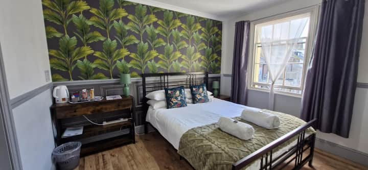 Lilyrose Hotel Whitby- Cosy Double (Room 12) - Whitby
