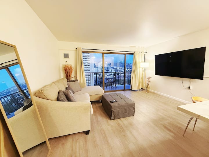 High-floor Unit+views In Waikiki - Honolulu, HI