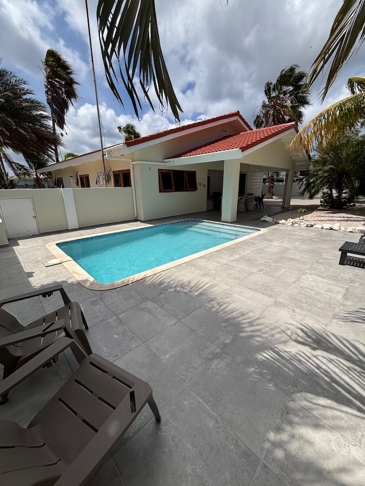 Ruime Villa, Vrijstaand, Privé Zwembad Op Curaçao - Curaçao