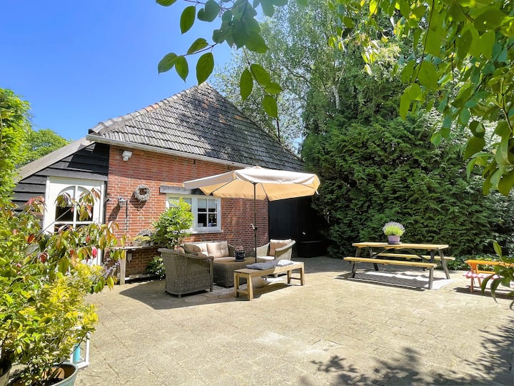 Houten Huisje In De Natuur & Bedsteden - ブレダー