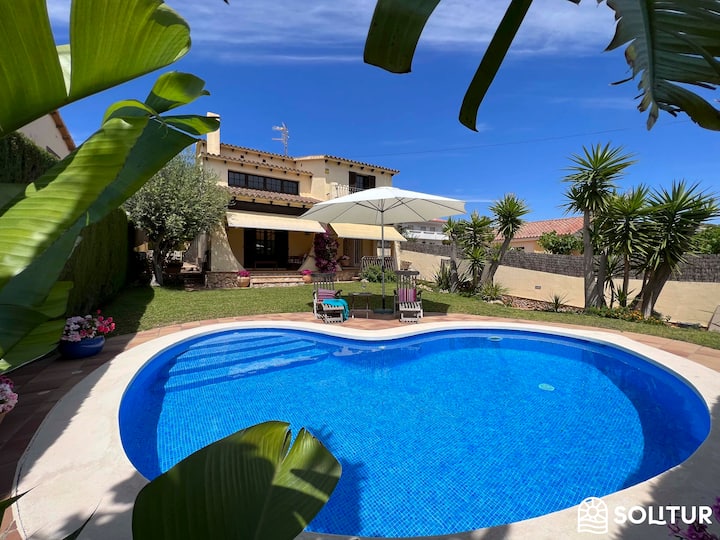 Villa Con Mucho Encanto Ideal Para Relajarse - Tarragone