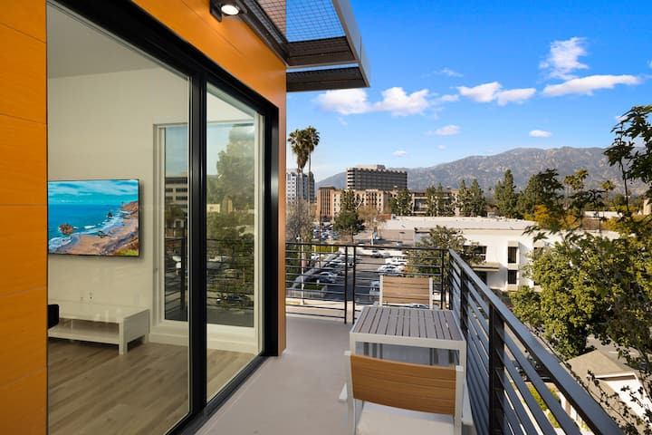 New, Central Location, Modern(2b2b) - Pasadena, CA