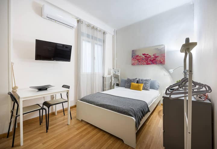 Madrid/sol/calle Mayor/gran Vía - Madrid