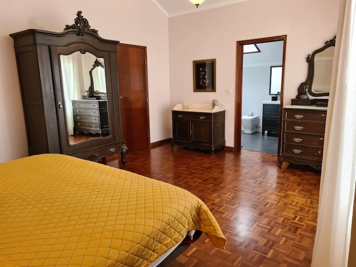 Suite Casal Com Varanda E Wc Privado - Azores