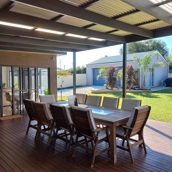 Sea & Vines - Adelaide