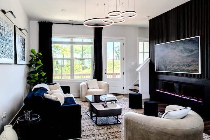 Atlantas Luxury Oasis - Decatur, GA
