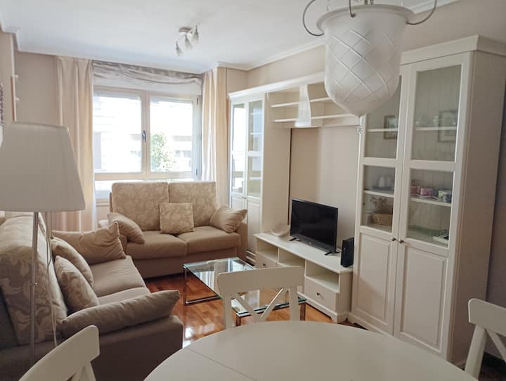 Zona Gascona-campoamor Terraza Y Garaje Gratuito - Oviedo