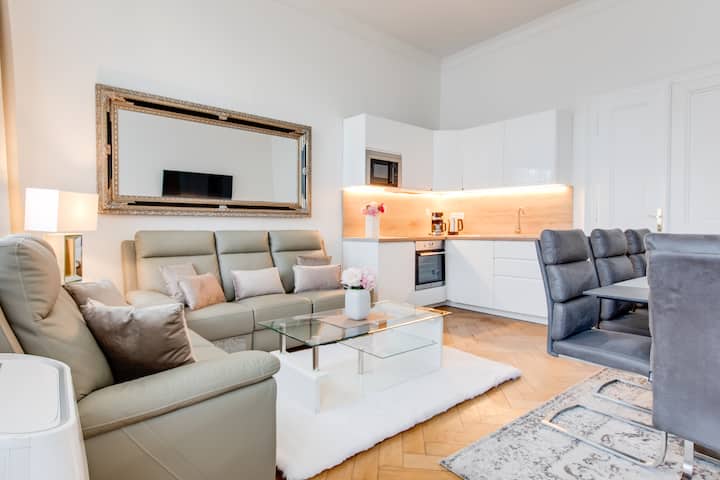 Wenceslas Square Royal Residence Apartments - Prague