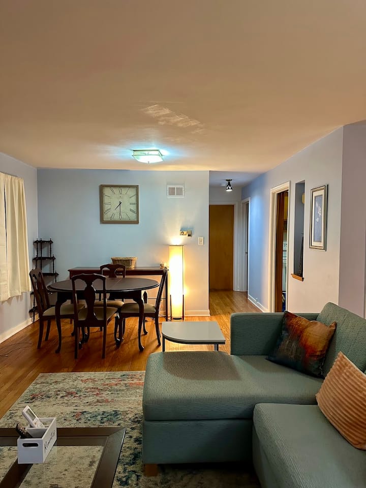 Private Milwaukee Home-great Location, Entire Unit - Milwaukee