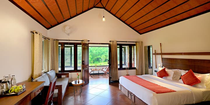 Vayalveedu - Luxury Farm Stay By The Woods - Bandipur