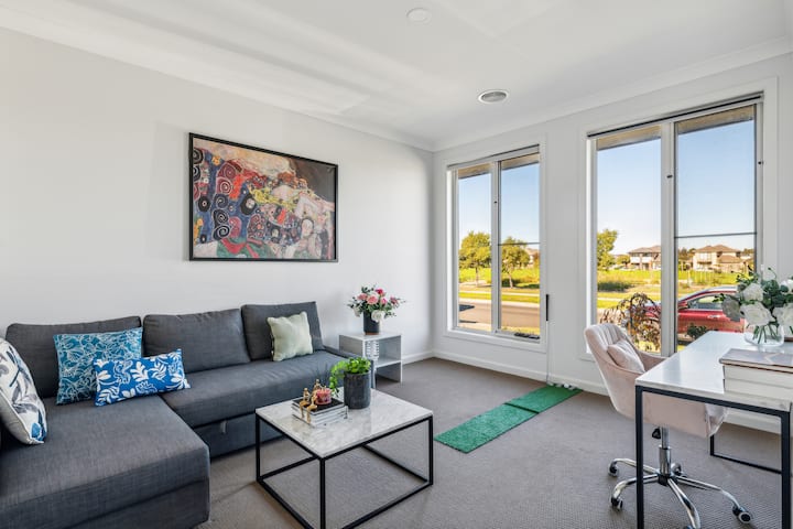 Shine Point Cook - Elegant Home Sweet Home - Point Cook