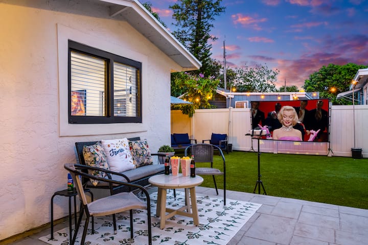 Wpb House Near Beach | Yard, Comfort & Charm - Palm Beach, FL