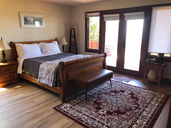 Ocean View Large Private Bedroom/private Bath #2 - Monterey, CA