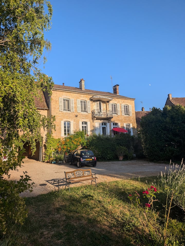 Beautiful 18th Century Whole Manor House With Pool - Lons-le-Saunier