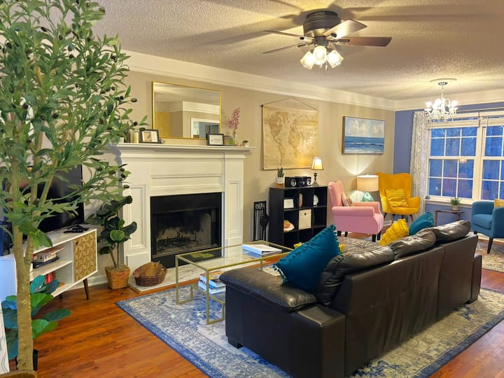 Skybird’s Sanctuary! Bright & Peaceful Oasis! - Elgin, SC