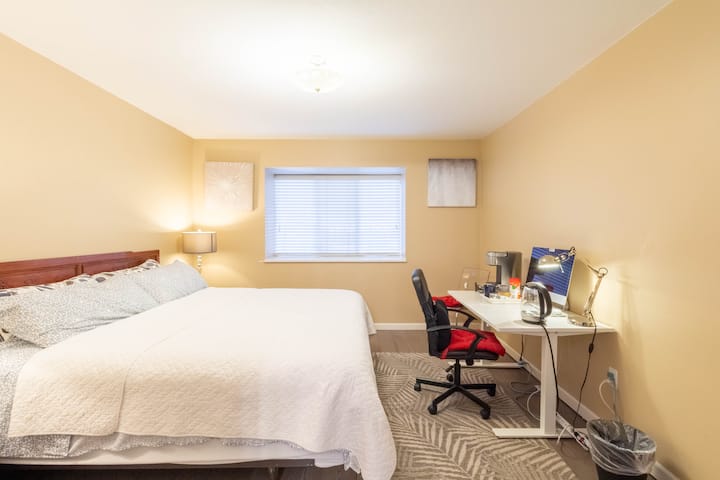 Private Master Bedroom B And En-suite Washroom - 溫哥華