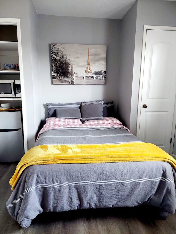 Nob Hill San Jose Studio - San Jose, CA