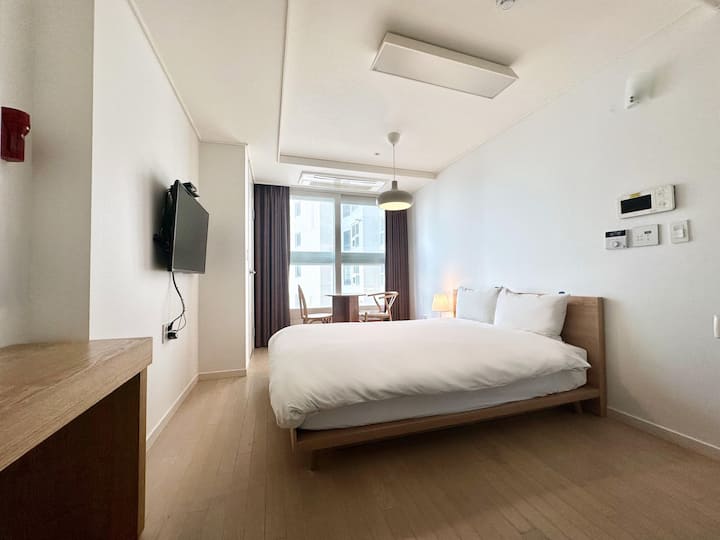 |W14|#요트3만원할인권#클럽디오아시스35%할인#엘시티와해변1분#넷플릭스#청결#취사가능 - Busan