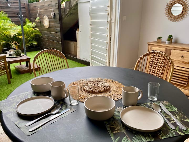 Coeur De Saint Gilles Les Bains, Parking, Terrasse - Plage de Boucan Canot