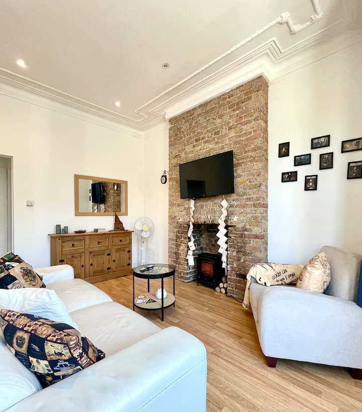 1 Bdr Flat- Harry Potter Themed - London