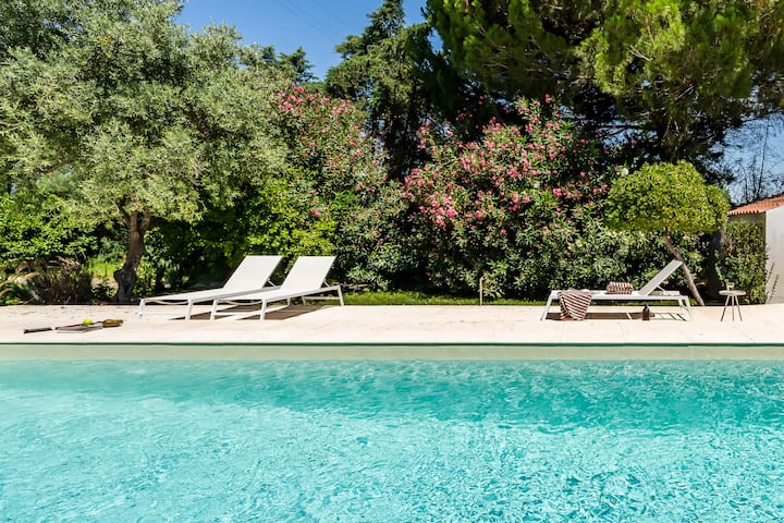 Relax In Style - Prime Spot Gardens & Natural Pool - Azeitão