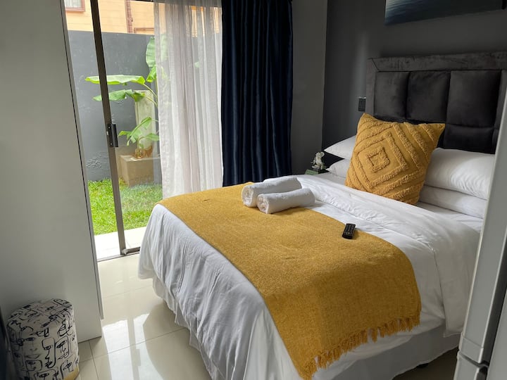 Cosy Aparthotel Wi-fi Netflix. - Durban