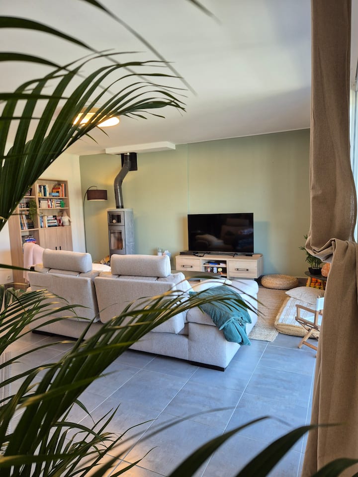 Maison Familiale Dans Un Quartier Résidentiel - Nantes