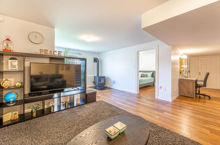 Cozy Private Suite King Bed&fireplace&free Parking - Halifax