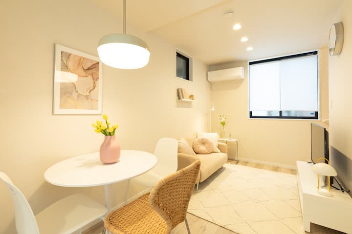 风音|临近难波,通天阁,双线地铁可直达|步行至天下茶屋站约7分钟,花园町站9分钟|全新日式一户建 - Osaka, Japan