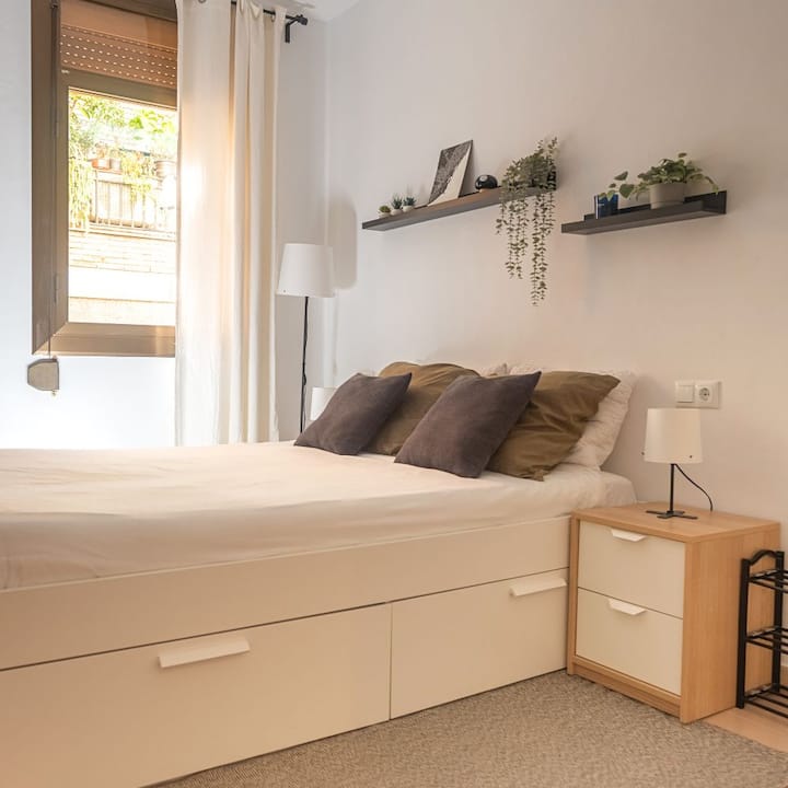 Appartement Rénové, Centralement Situé, 2 Chambres - Barcellona