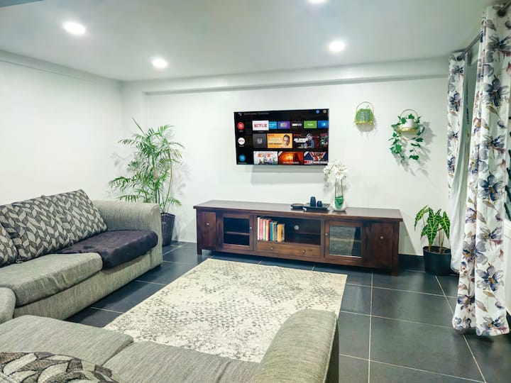 Modern Oasis, Lelata  - 4br, Free-wifi,gym,netflix - Apia