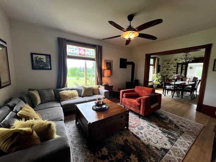 Bellgrove Farm~ Escape To The Country! - Napanee