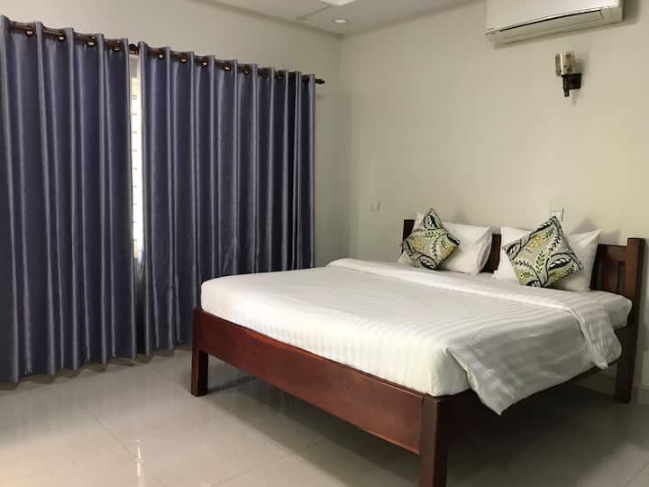 Private One Bedroom Apartment With Balcony - Cambodia