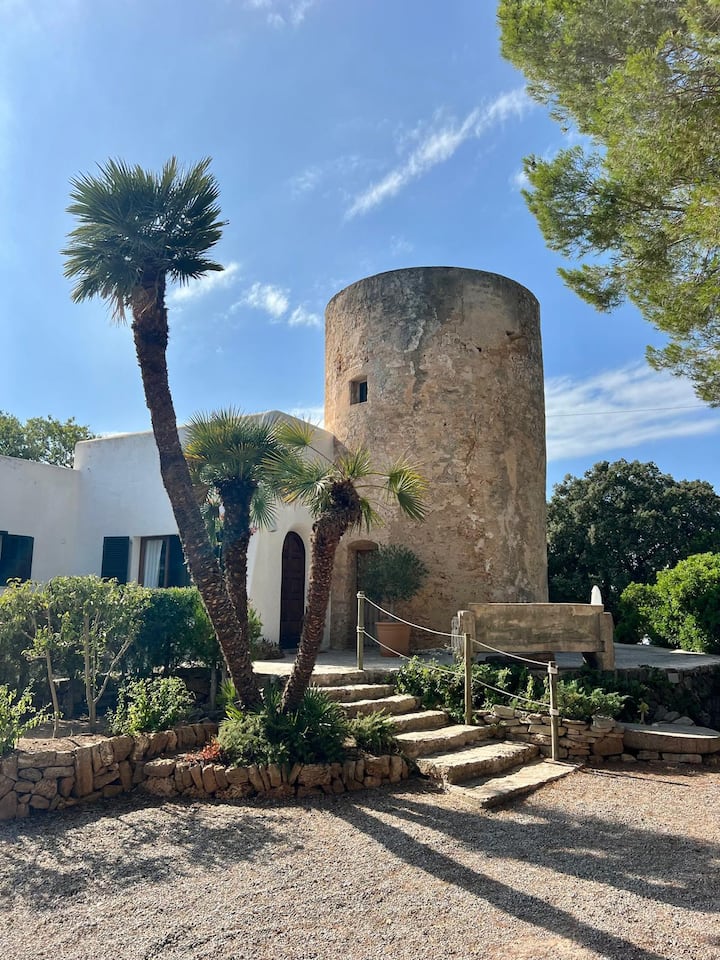 Auténtico Molino Con Piscina Y Jardin - Alcúdia