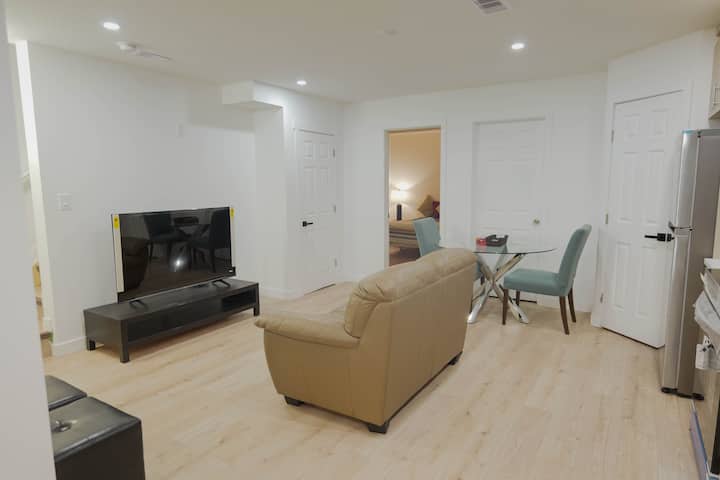 1 Bed 1 Bath (850 Sqft) Basement + Free Parking - Spruce Grove