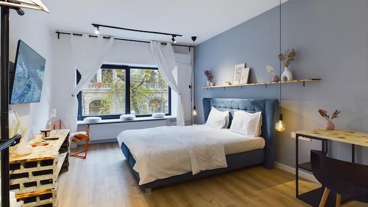 Piata Amzei 5 - Bucharest