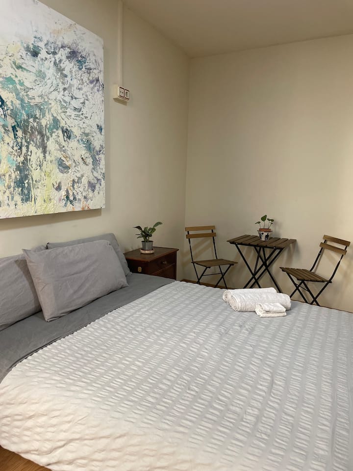 Central Pulse Room - Barcelona