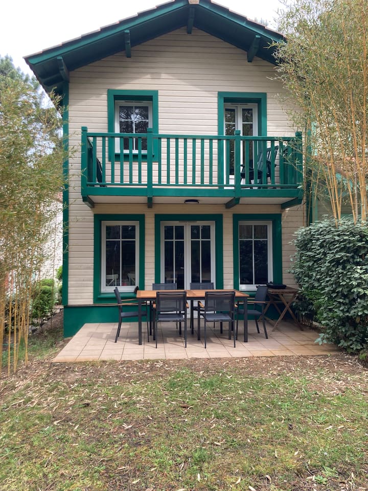 Charmante Maison De Vacances Piscine Golf - Lacanau