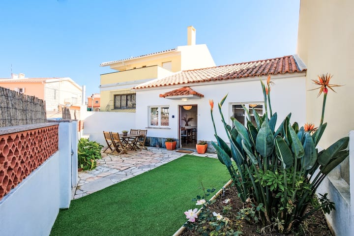 Cozy House W/ Garden And Terrace In Cascais - Estoril