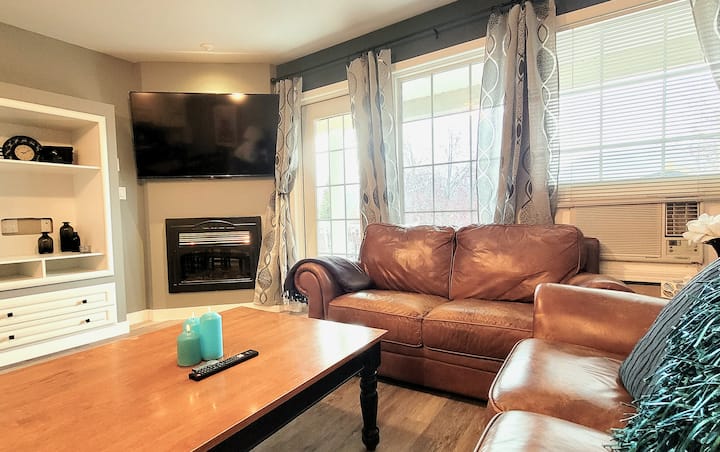 Ground Floor | Mountain View | 2 King Beds - Fairmont Hot Springs