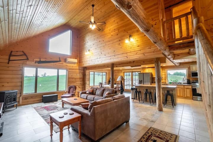 Private Log Home With Hot Tub And Sauna - Minnesota