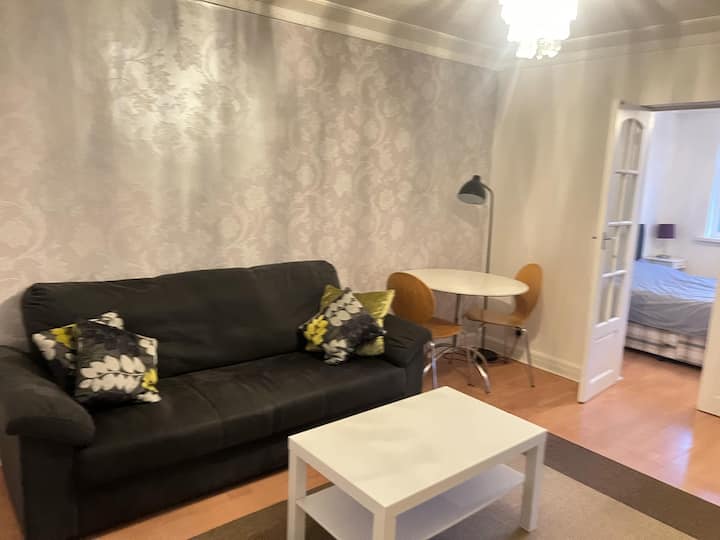 Lovely Self-contained Flat - Cardiff