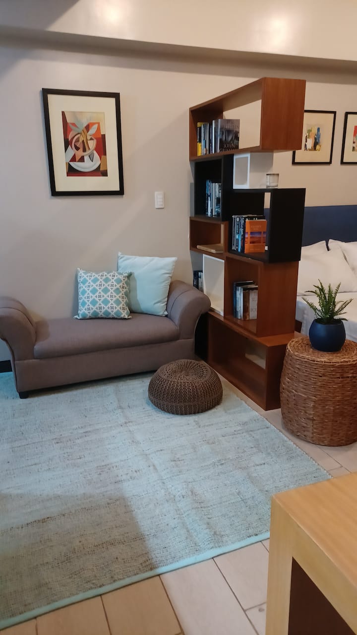Condo Unit In Quezon City W Wi-fi - Quezon City